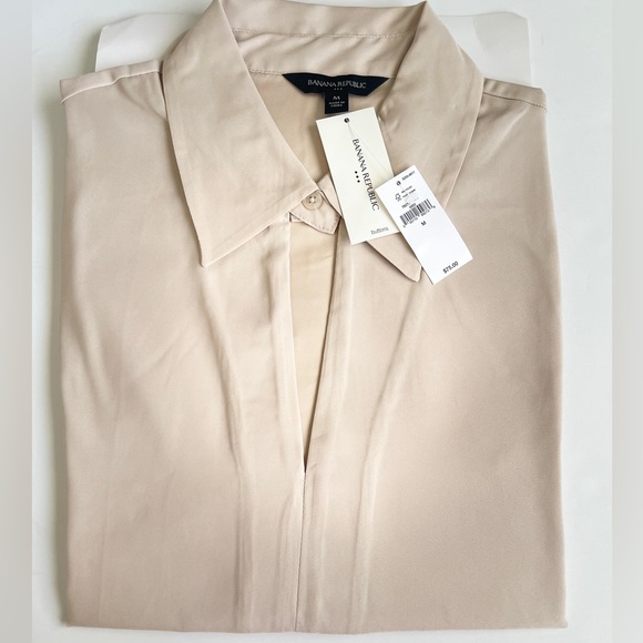 Banana Republic | Tops | Banana Republic Women Essential Collared ...
